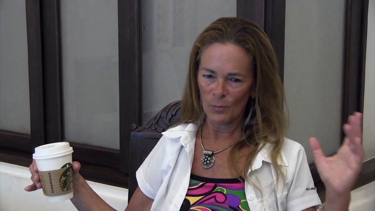 Photographer Paula Bronstein: Building trust, Foundry Photojournalism ...