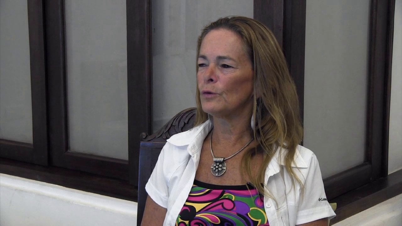 Photographer Paula Bronstein: Working internationally, Foundry ...