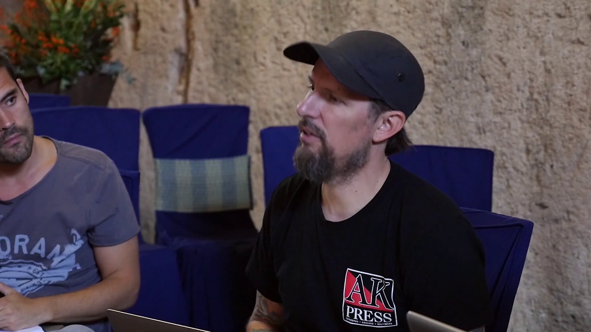 Victor Blue - Descriptive Writing - The VII Foundation